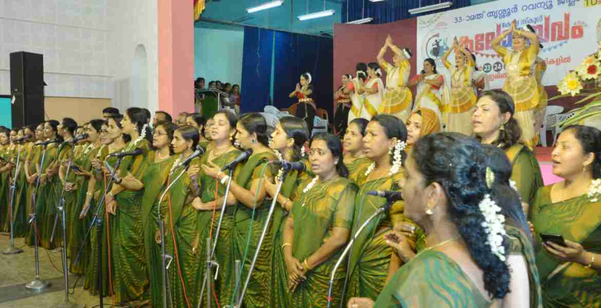 അരങ്ങുണർത്തി സ്വാഗതഗാനവും മൃദംഗമേളയും | I&PRD : Official Website of ...